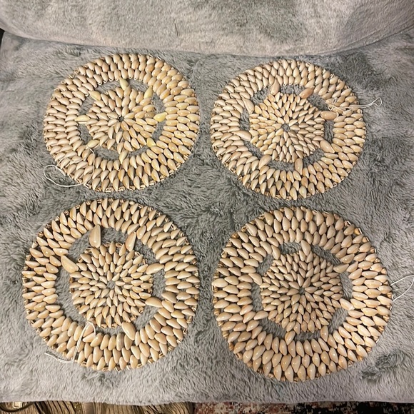 Accents | Vintage 7s Cowrie Shell Trivetsdecorative Boho Beachy Decor ...